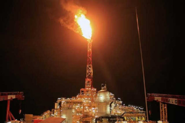 Angola : ENI découvre une réserve de 250 millions de barils de Pétrole ...